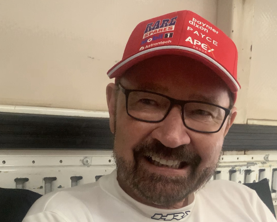 10 Minutes with Touring Car Legend John Bowe - Champagne + Slicks